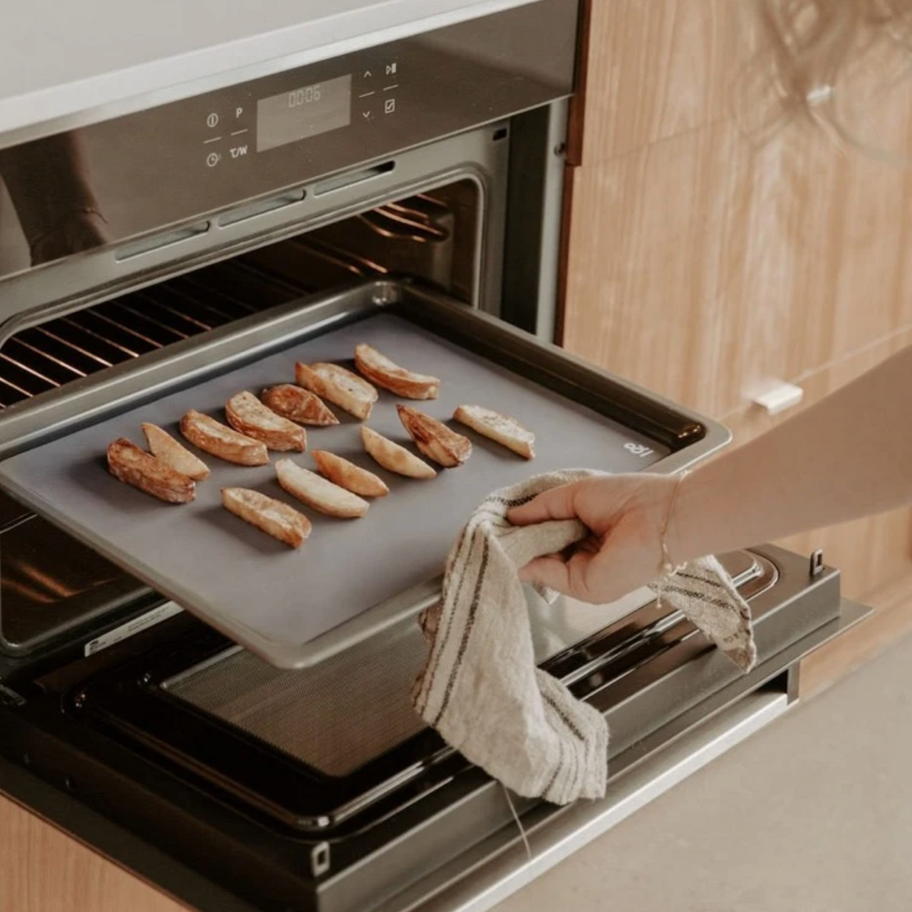 The Original Un-Baking Paper - Plastic Free Silicone Reusable Baking M ...